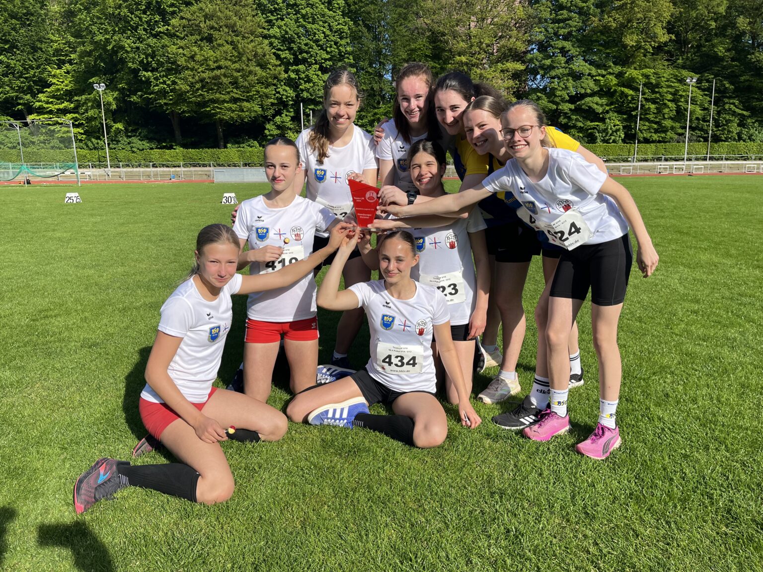 Spitzenleistungen von BSV-Leichtathleten beim Pfingstsportfest in Zeven ...